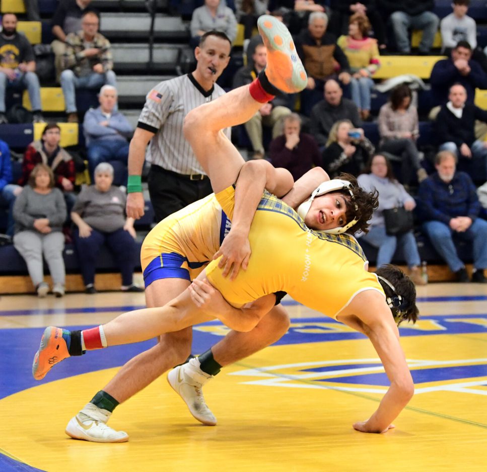 Big Macs win way into team semifinals - Observer-Reporter